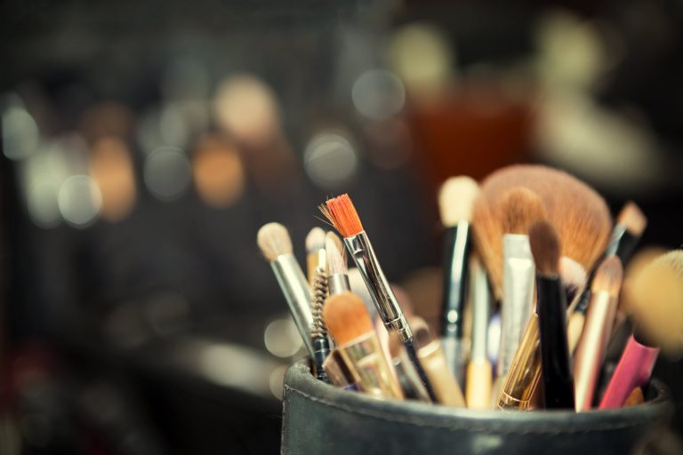 Top 10 Essential Makeup Tools You Can't Live Without