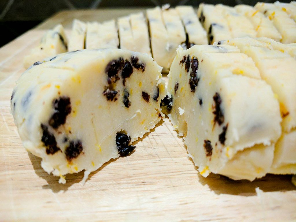 Currant And Orange Shortbread Cookies - Simple And Delicious!