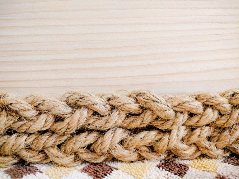 How To Easily Create A Stunning Braided Jute Centerpiece