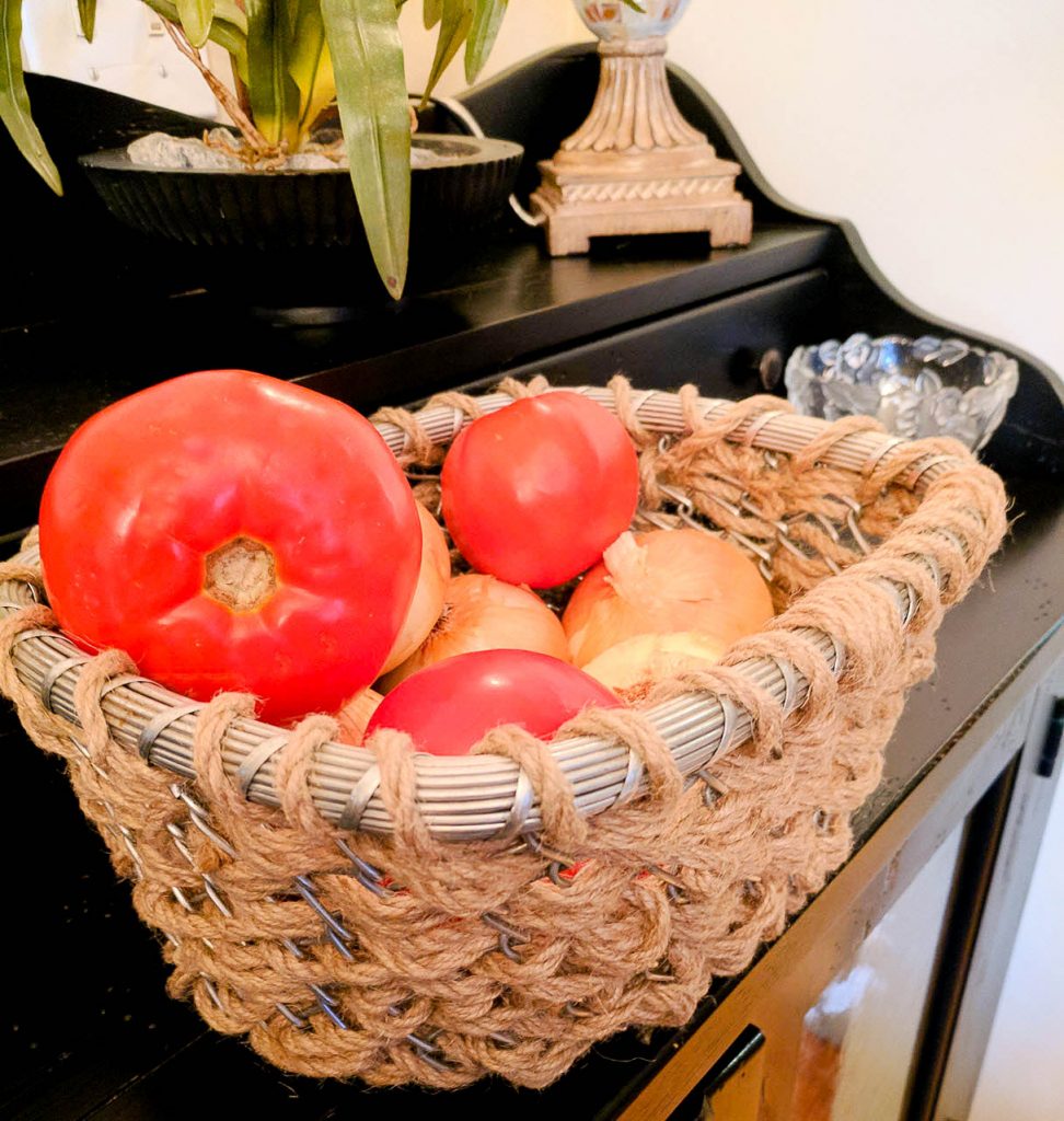 How To Easily Weave A Beautiful Jute Metal Basket