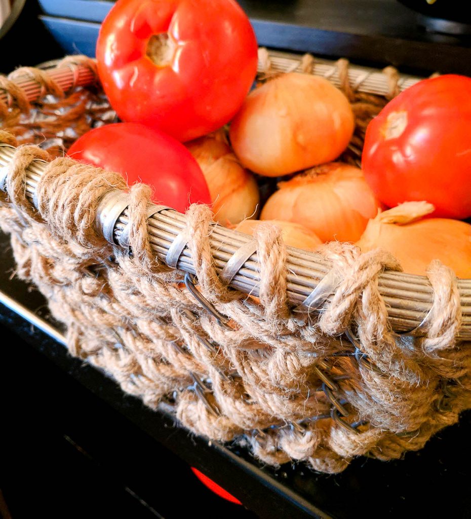 How To Easily Weave A Beautiful Jute Metal Basket