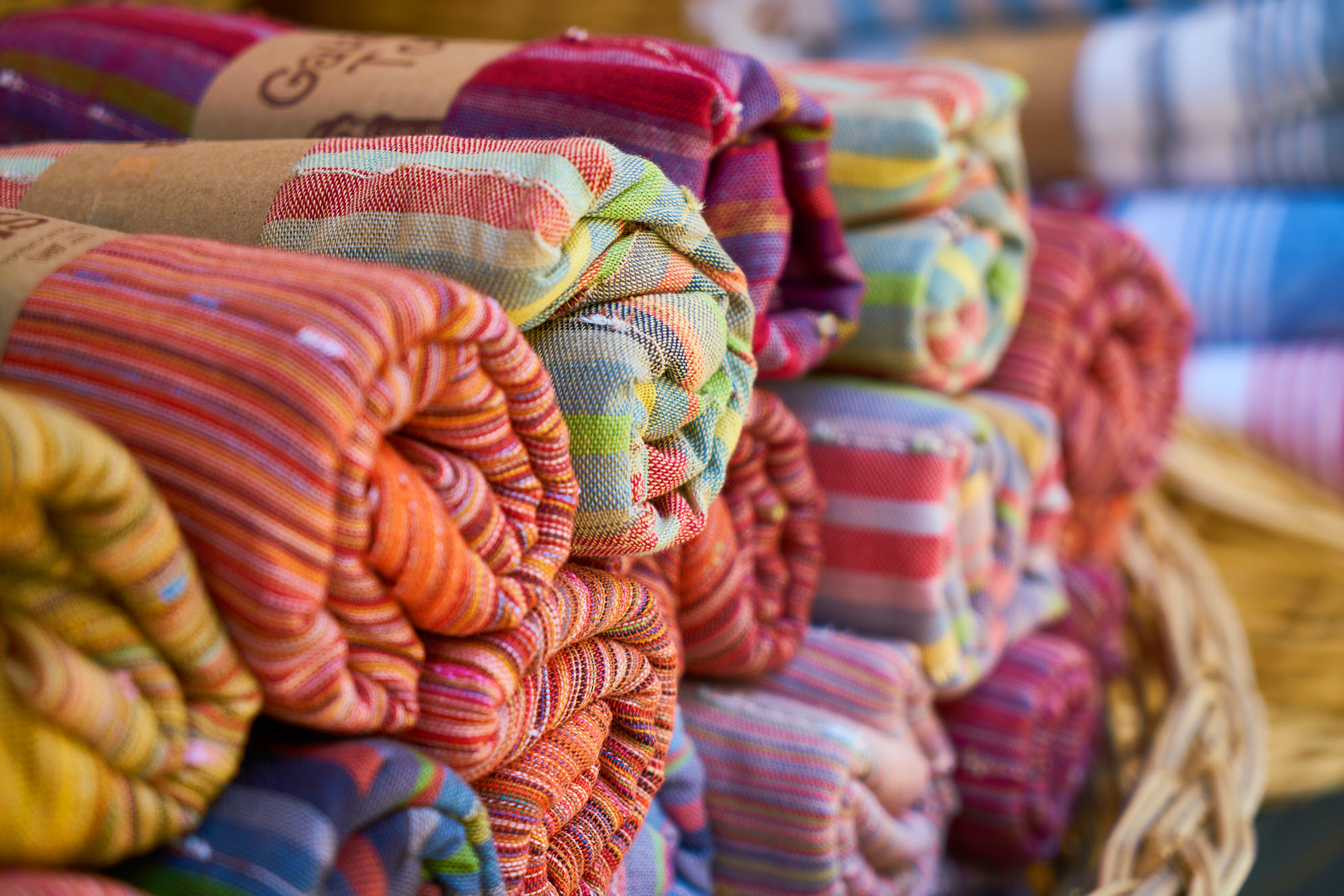 3 Important Things You Need To Know About Buying Fabric Apparel