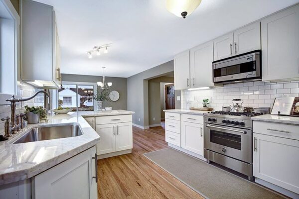 15 Easy Tips To Have And Keep A Cleaner Kitchen