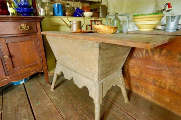 Nothnagle Cabin - America's Oldest Log Cabin Historic Home Tour