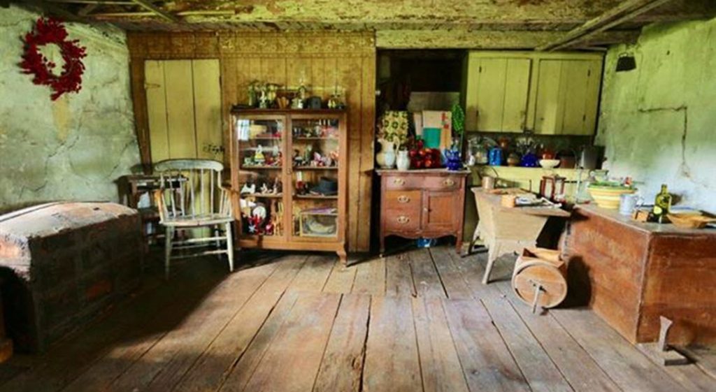 Nothnagle Cabin - America's Oldest Log Cabin Historic Home Tour