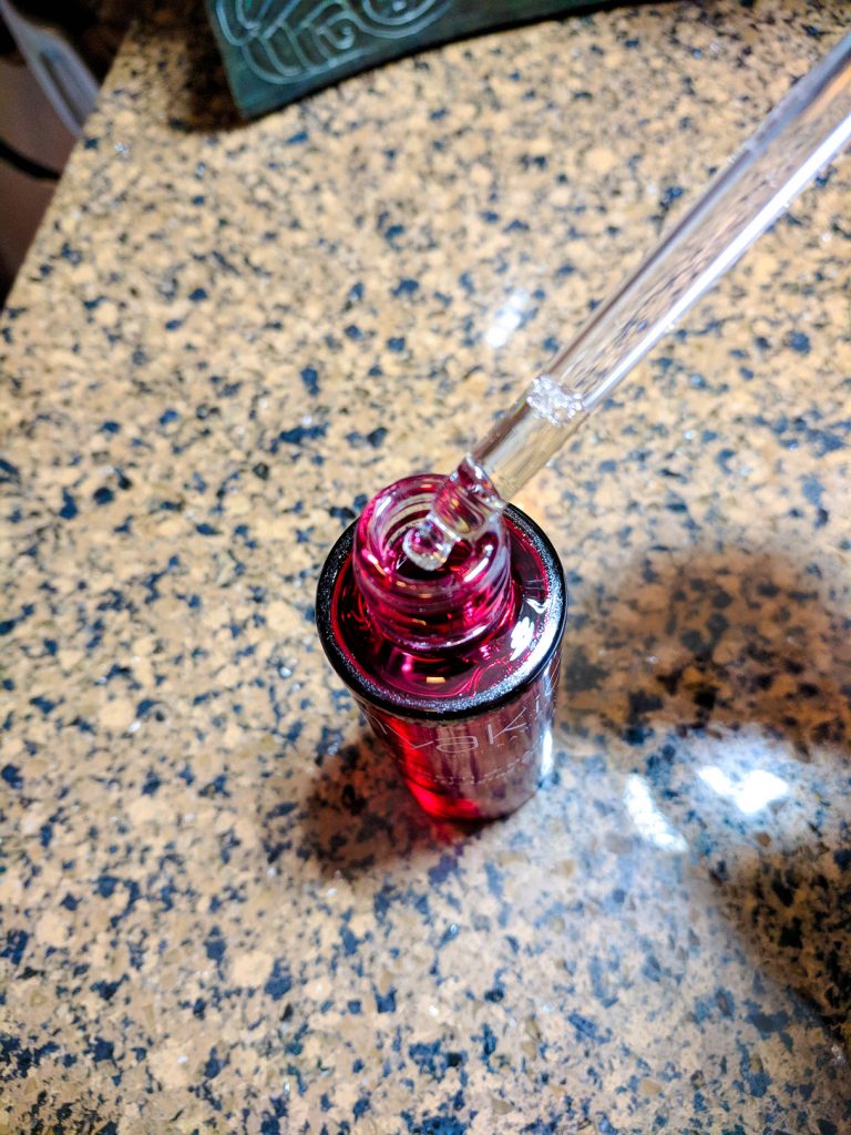 10 Witch Hazel Uses and Benefits You Need To Know