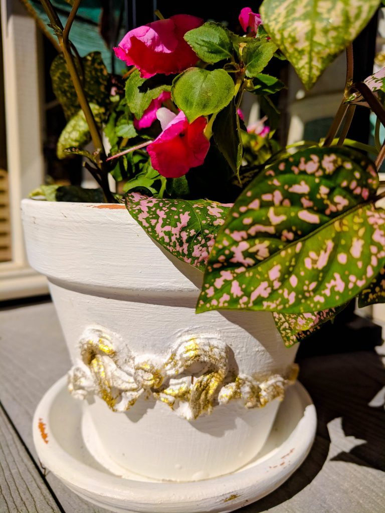 How To Make Beautiful Applique Clay Flower Pots – Sassy Townhouse Living