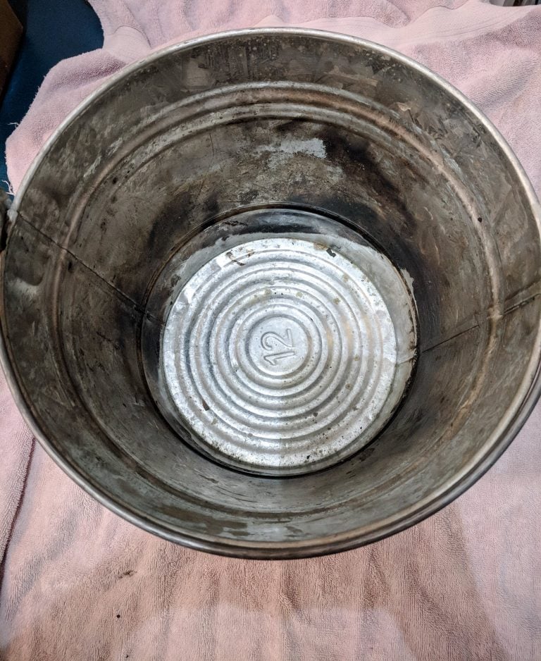 Old Metal Bucket Repurposed Into Charming Farmhouse Decor