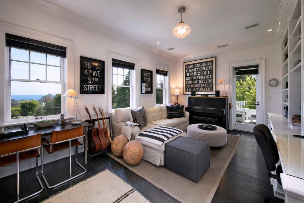 Rob Lowe Has A Dreamy California Estate & You Need To See It!
