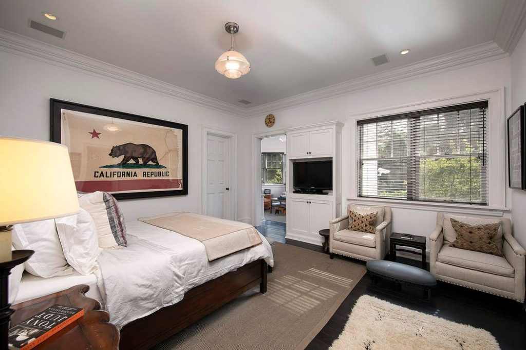 Rob Lowe Has A Dreamy California Estate & You Need To See It!