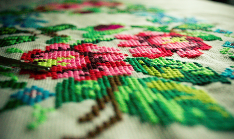 5 Creative DIY Designs of Table Overlays – Sassy Townhouse Living