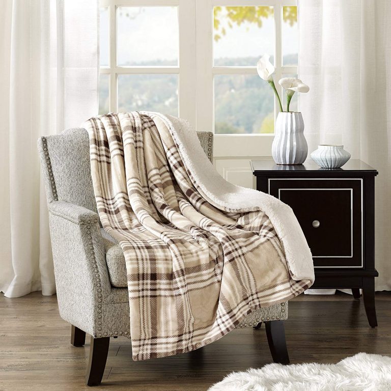 10 Reasons You Need Plaid Decor In Your Home – Home & Garden