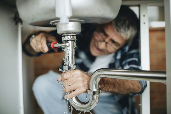 8 Tips for Hiring a Plumber You Need To Know – Sassy Townhouse Living