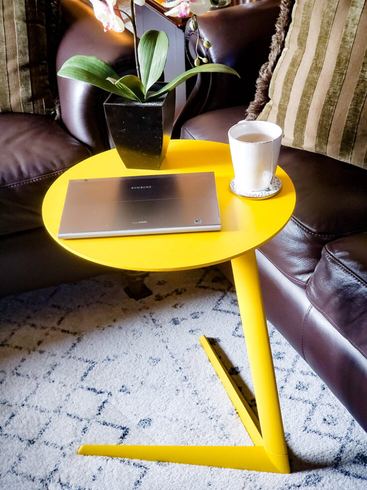 How To Perk Up Your Spring Decor With A Colorful Side Table