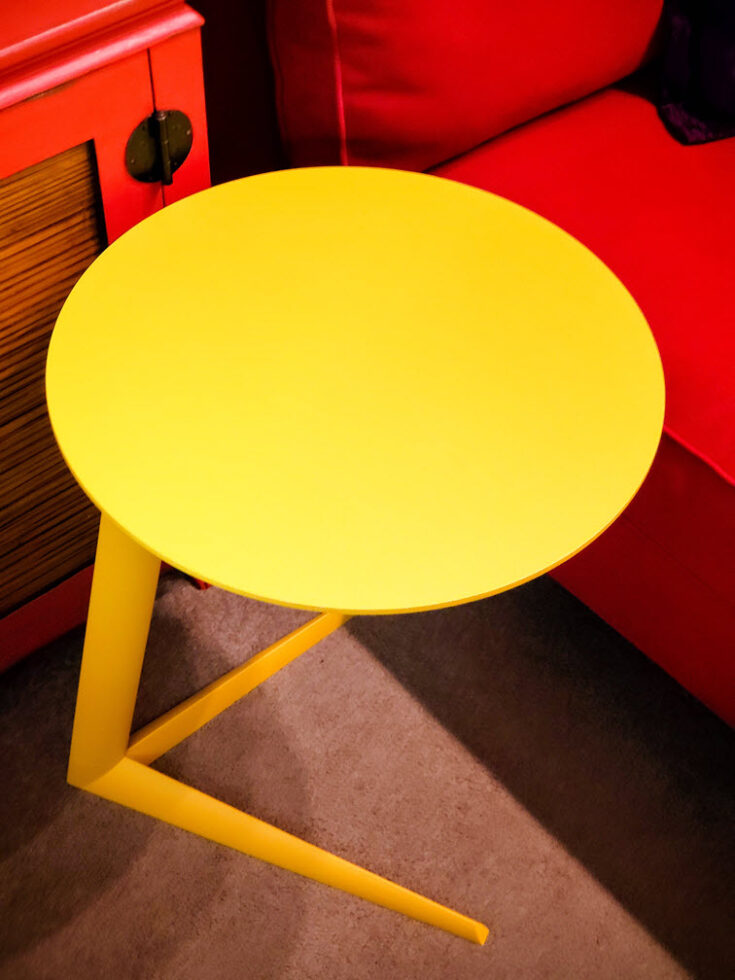 How To Perk Up Your Spring Decor With A Colorful Side Table