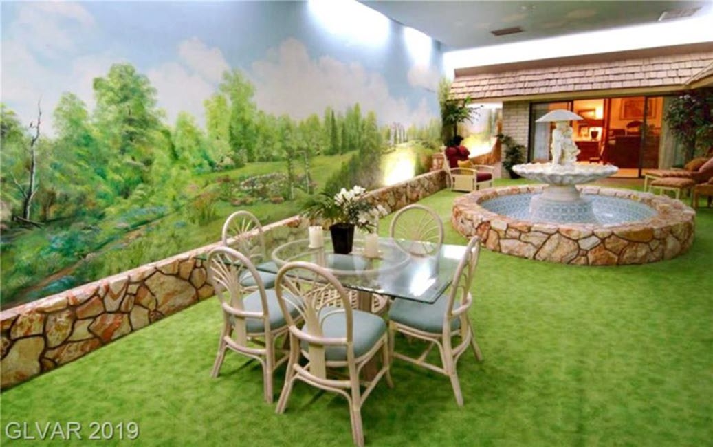 Luxury Underground Bunker - You Really Need To See This!