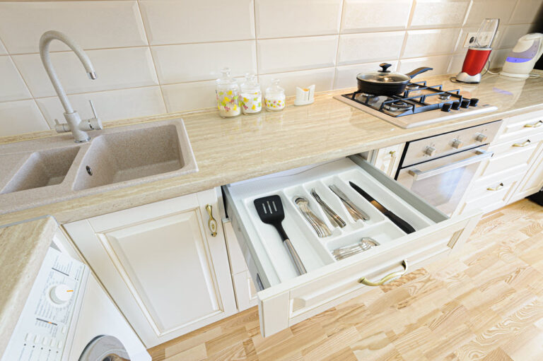 15 Easy Tips To Have And Keep A Cleaner Kitchen