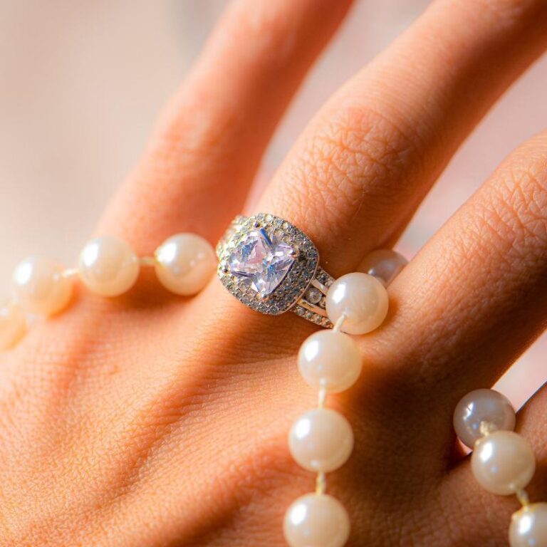 How To Style Any Outfit With Beautiful Fashion Accessories