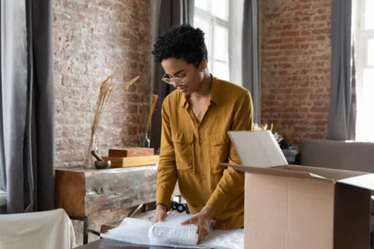 How To Embrace Minimalist Living With These Self-Storage Tips