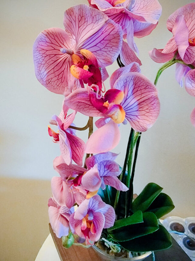 How To Beautify Your Home With Lifelike Artificial Floral Decor
